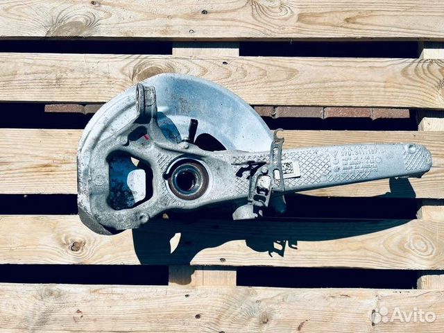 Поворотный кулак передний левый Porsche Panamera купить в Москве VAG ...